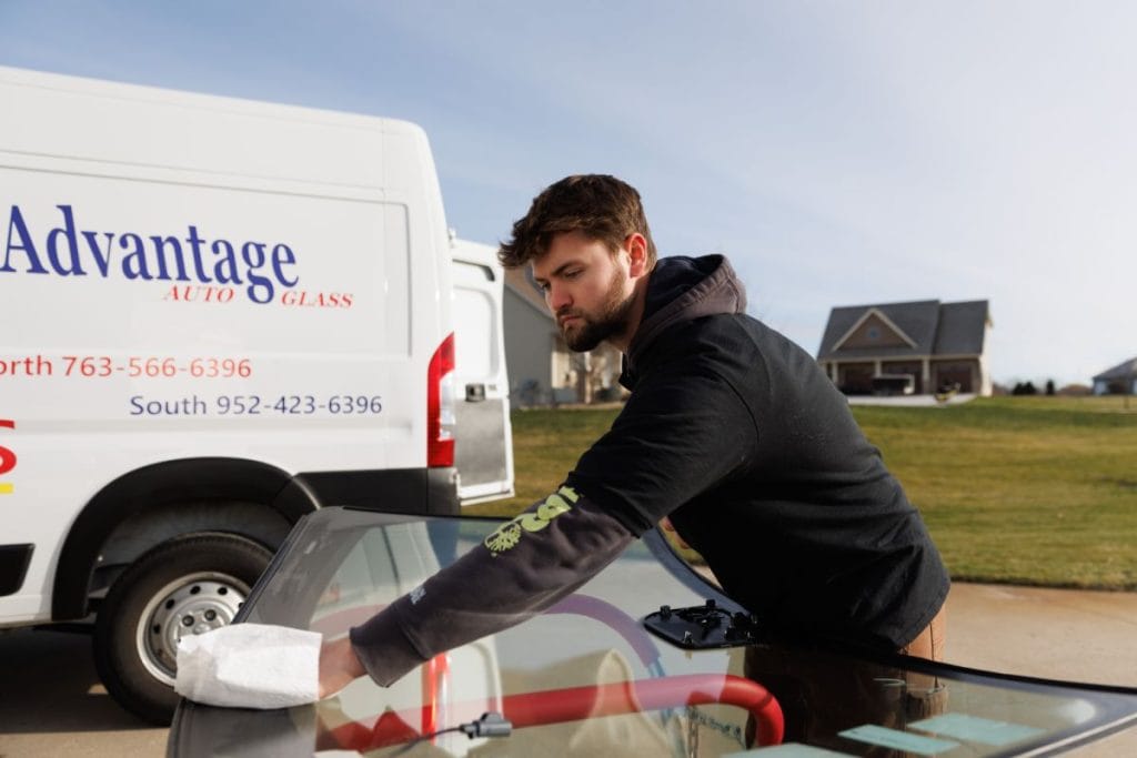 Advantage Auto Glass | Auto Glass Replacement